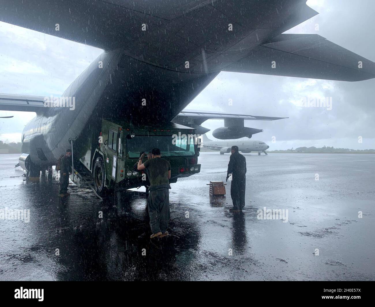 Marines with Marine Aerial Refueler Transport Squadron (VMGR) 152 and ...