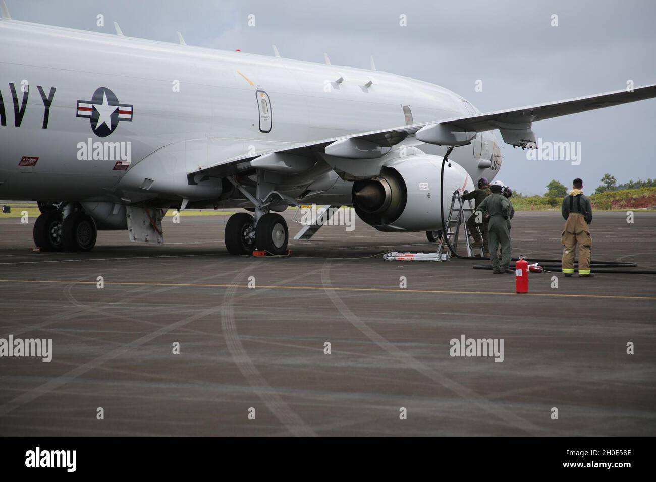 Marines with Marine Aerial Refueler Transport Squadron (VMGR) 152 and ...