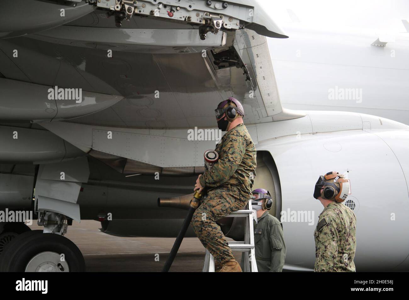 Marines with Marine Aerial Refueler Transport Squadron (VMGR) 152 and ...
