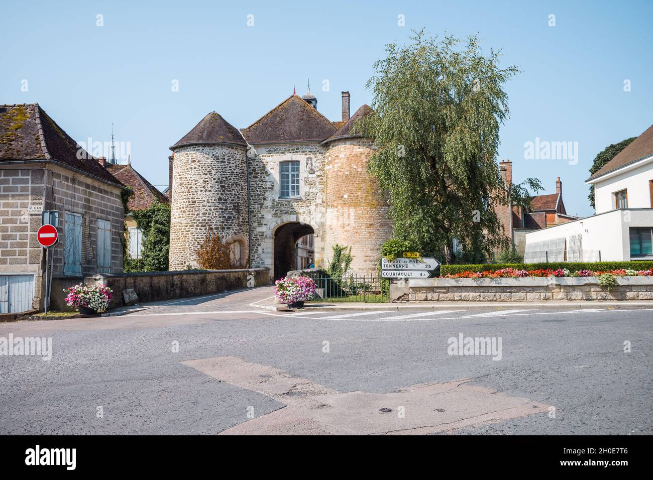 Chatel gate hi-res stock photography and images - Alamy