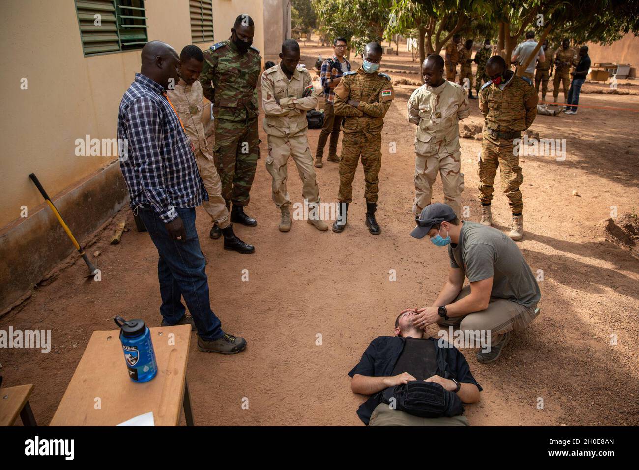 A U.S. Army sergeant first class with Alpha Company, 2nd Battalion, 3rd ...