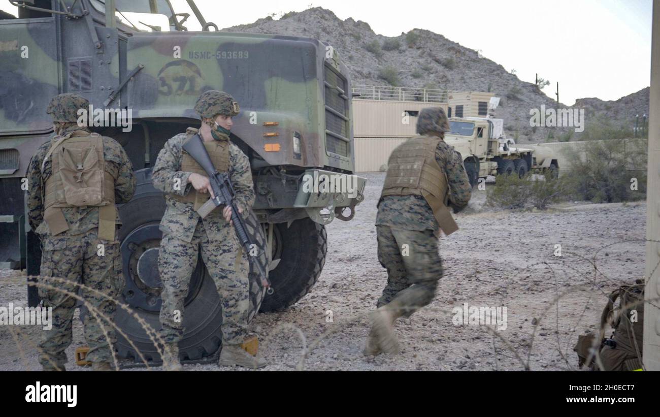 U.S. Marines with Marine Aviation Logistics Squadron 13 (MALS-13 ...