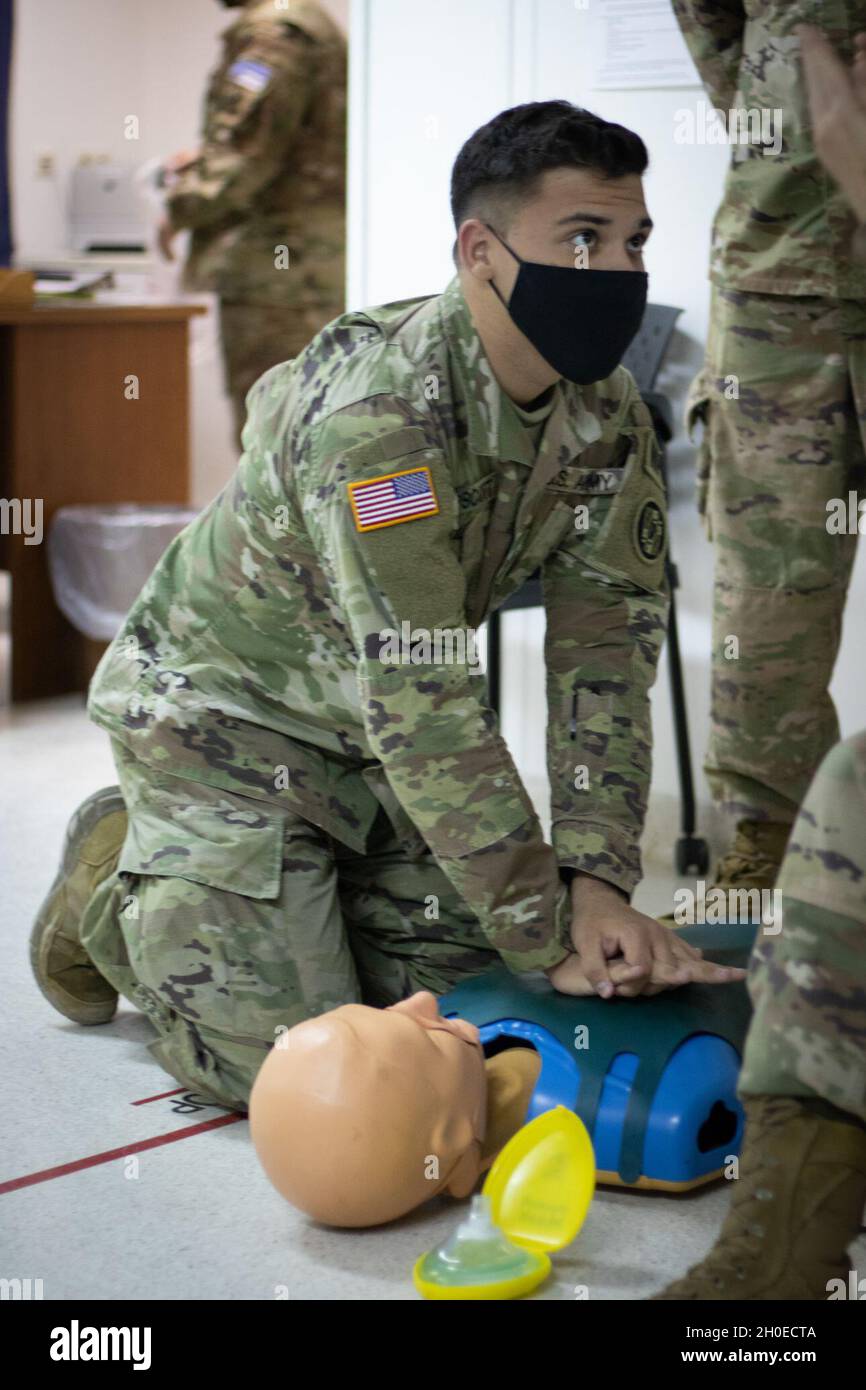 Administering cpr hi-res stock photography and images - Alamy