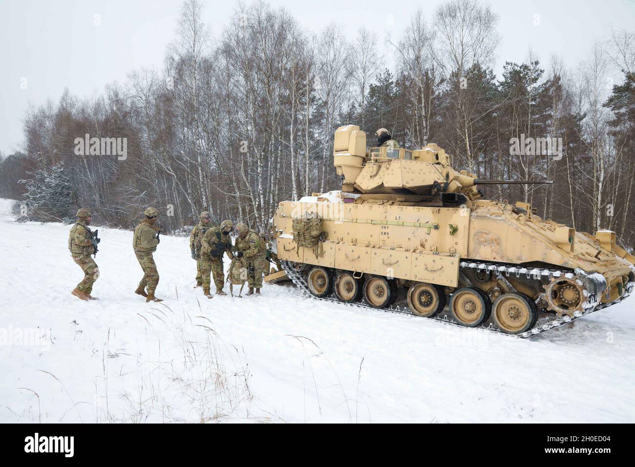 U.S. Soldiers assigned to 2nd platoon, Alpha Company, 91st Brigade ...