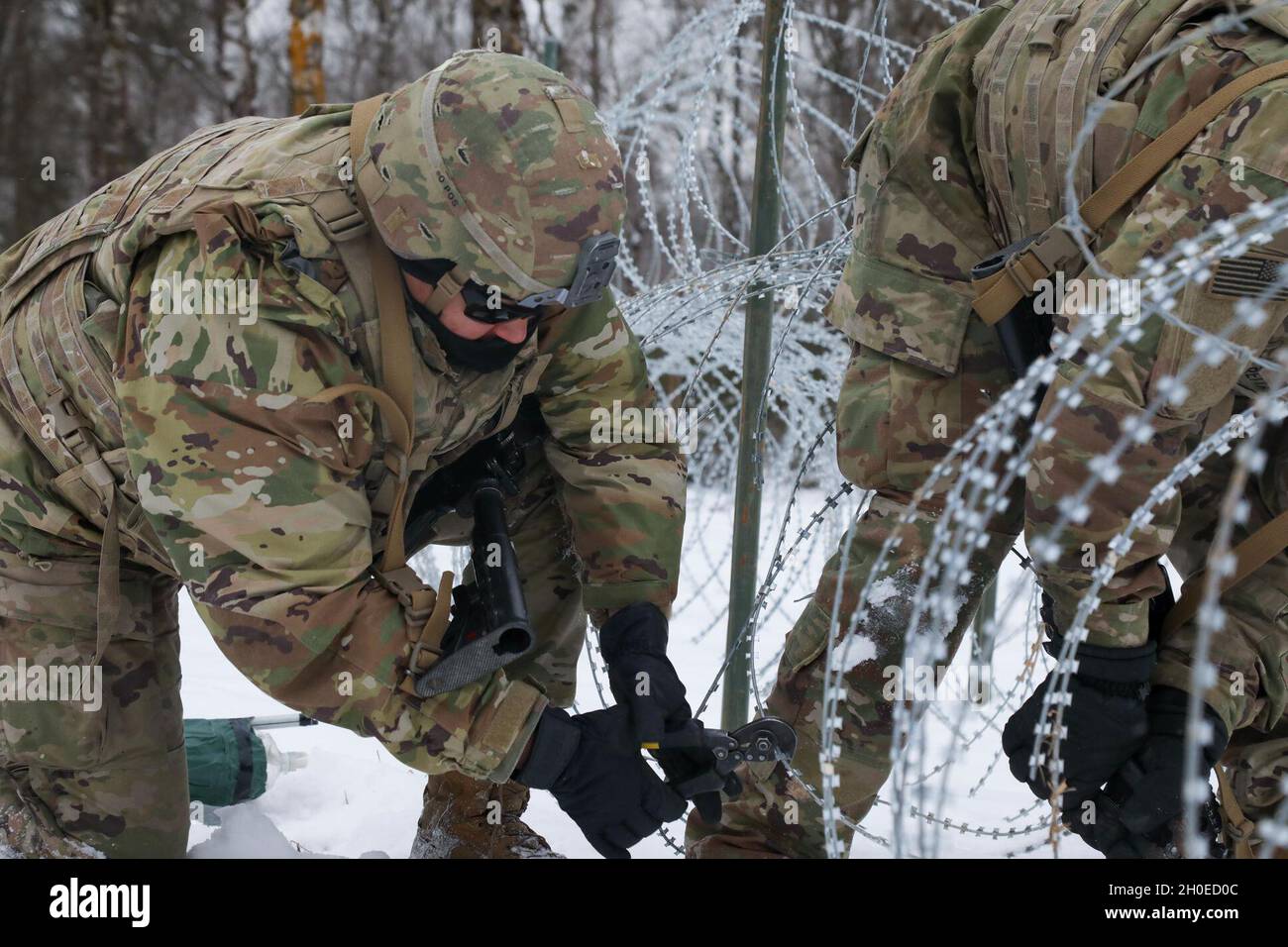 U.S. Soldiers assigned to 2nd platoon, Alpha Company, 91st Brigade ...