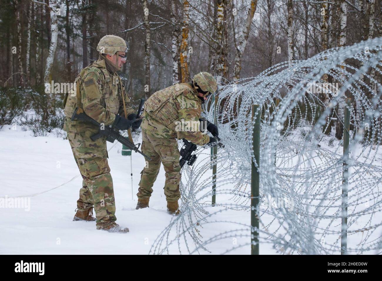 U.S. Soldiers assigned to 2nd platoon, Alpha Company, 91st Brigade ...