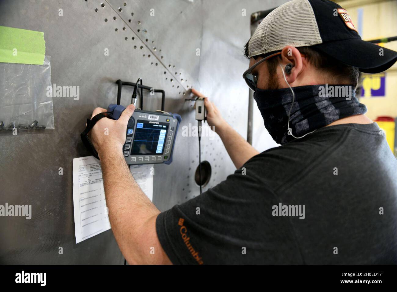Non destructive inspector hi-res stock photography and images - Alamy