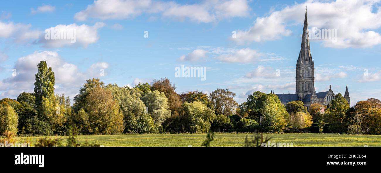 12 october 2021 hi-res stock photography and images - Alamy
