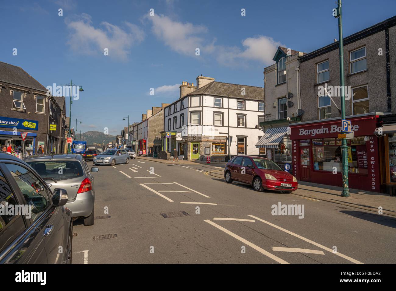 Shops on the High St of Porthmadog North Wales Stock Photo - Alamy