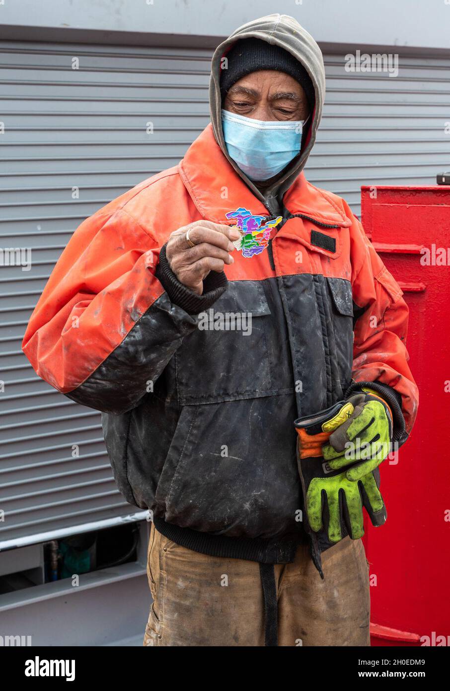 Anthony Gilmore, head deckhand of the U.S. Army Corps of Engineers ...