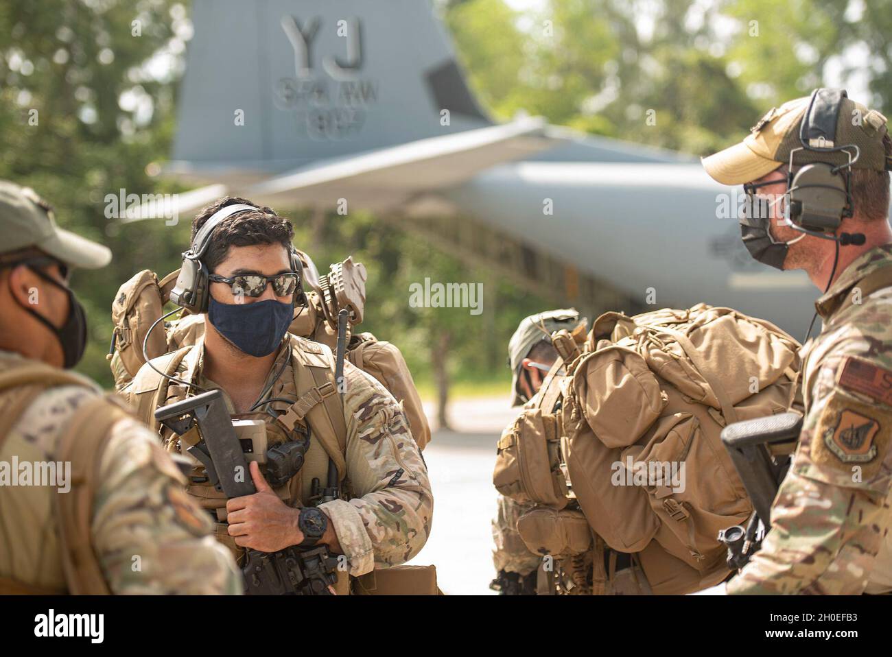 U.S. Air Force defenders from the 736th Security Forces Squadron ...