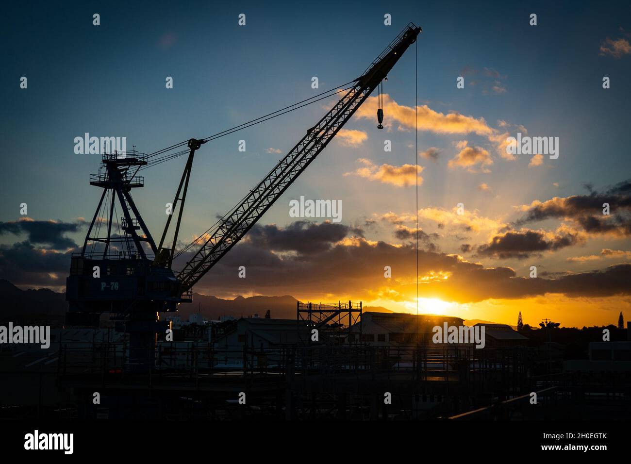 Portal crane hi-res stock photography and images - Alamy