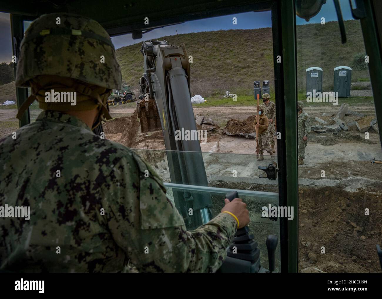 Vandenberg Air Force Base, CA - Pacific Fleet Seabees from Naval Mobile ...
