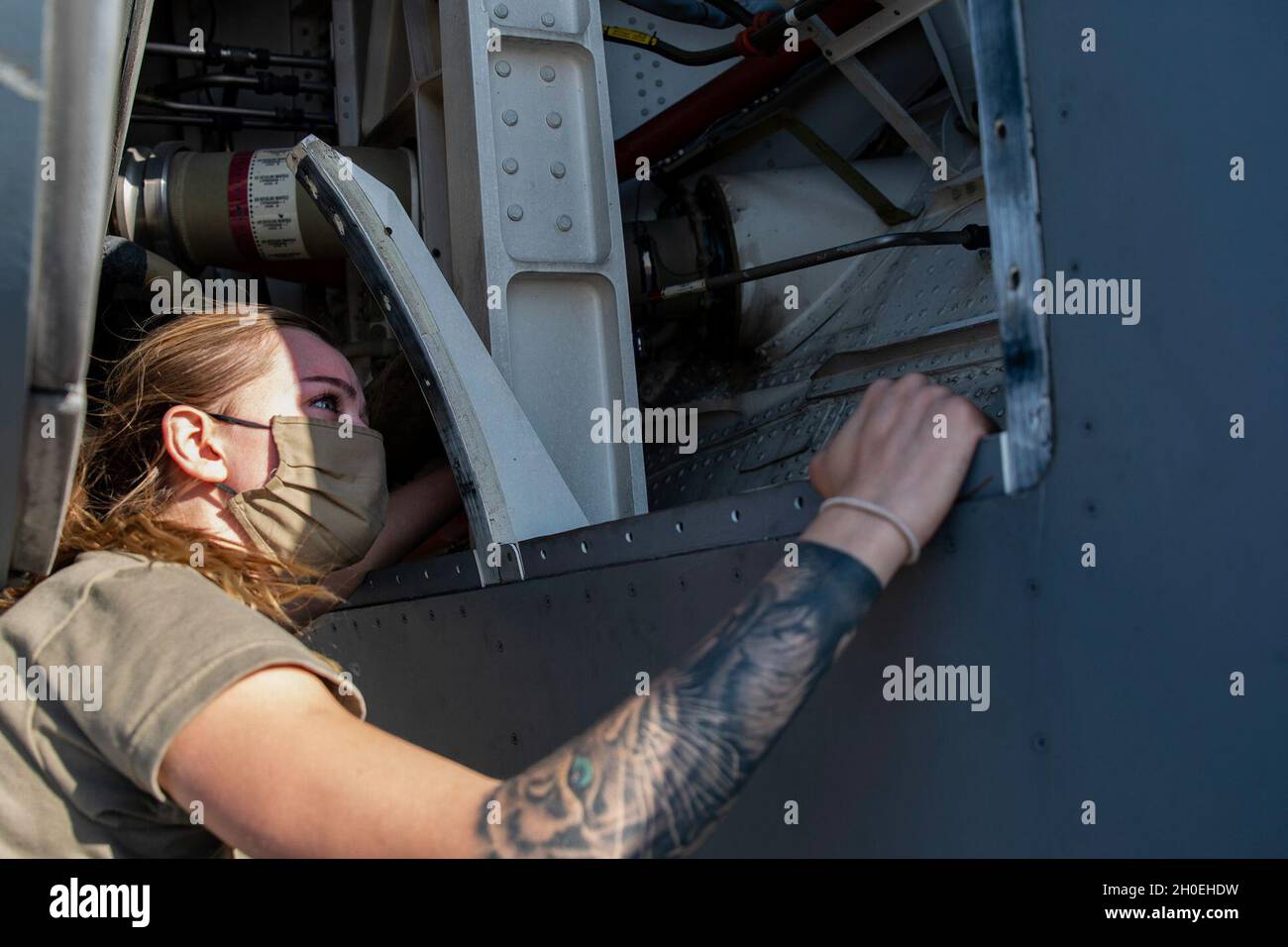 U.S. Air Force Senior Airman Jillian Strickland, C-17 Globemaster III ...
