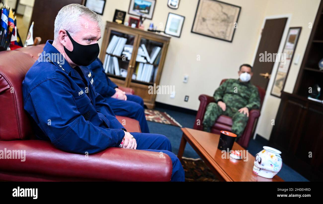 Vice admiral steven d poulin hi-res stock photography and images - Alamy