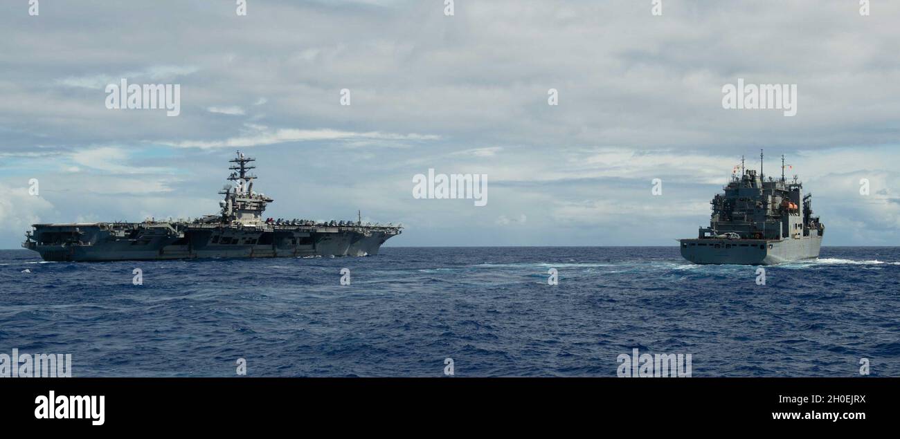 Usns matthew perry hi-res stock photography and images - Alamy