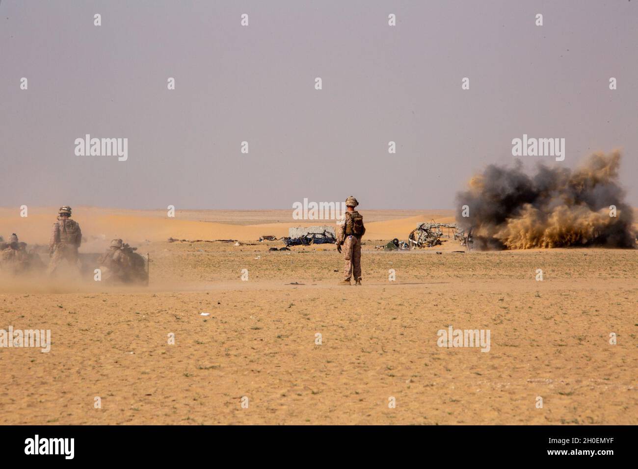 U.S. Marines with Charlie Company, Battalion Landing Team 1/4, 15th ...