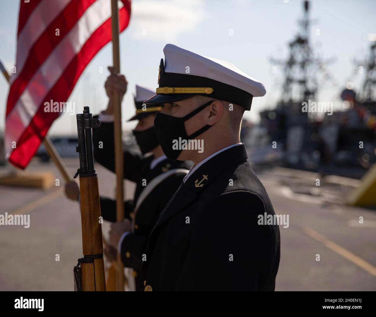 Uss shamal hi-res stock photography and images - Alamy