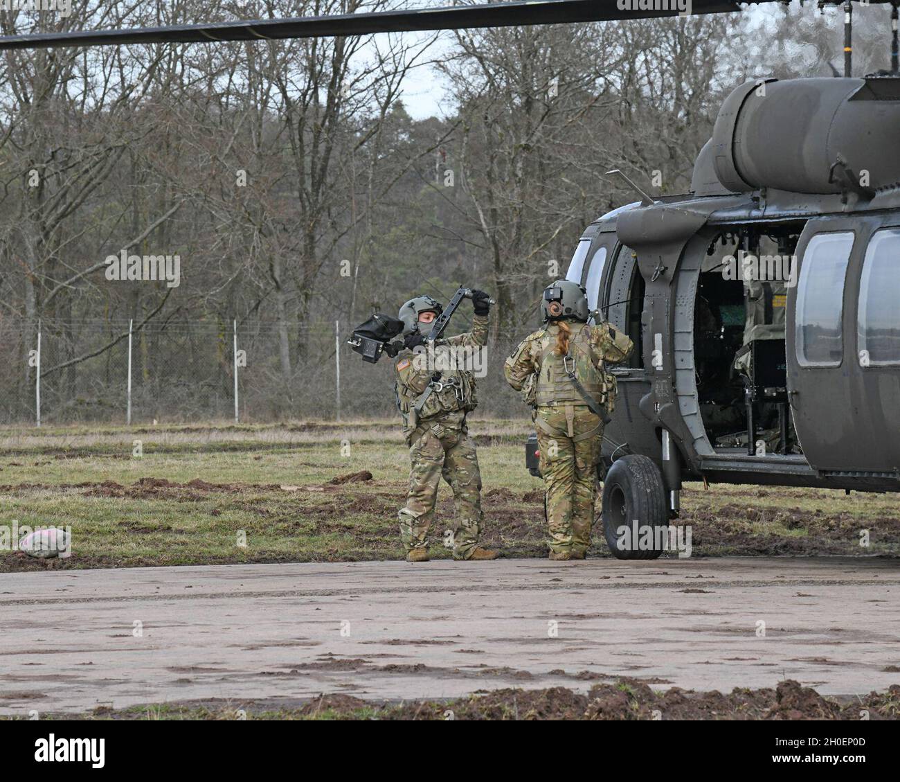 The gunner of a UH-60 Blackhawk helicopter with 12th Combat Aviation ...
