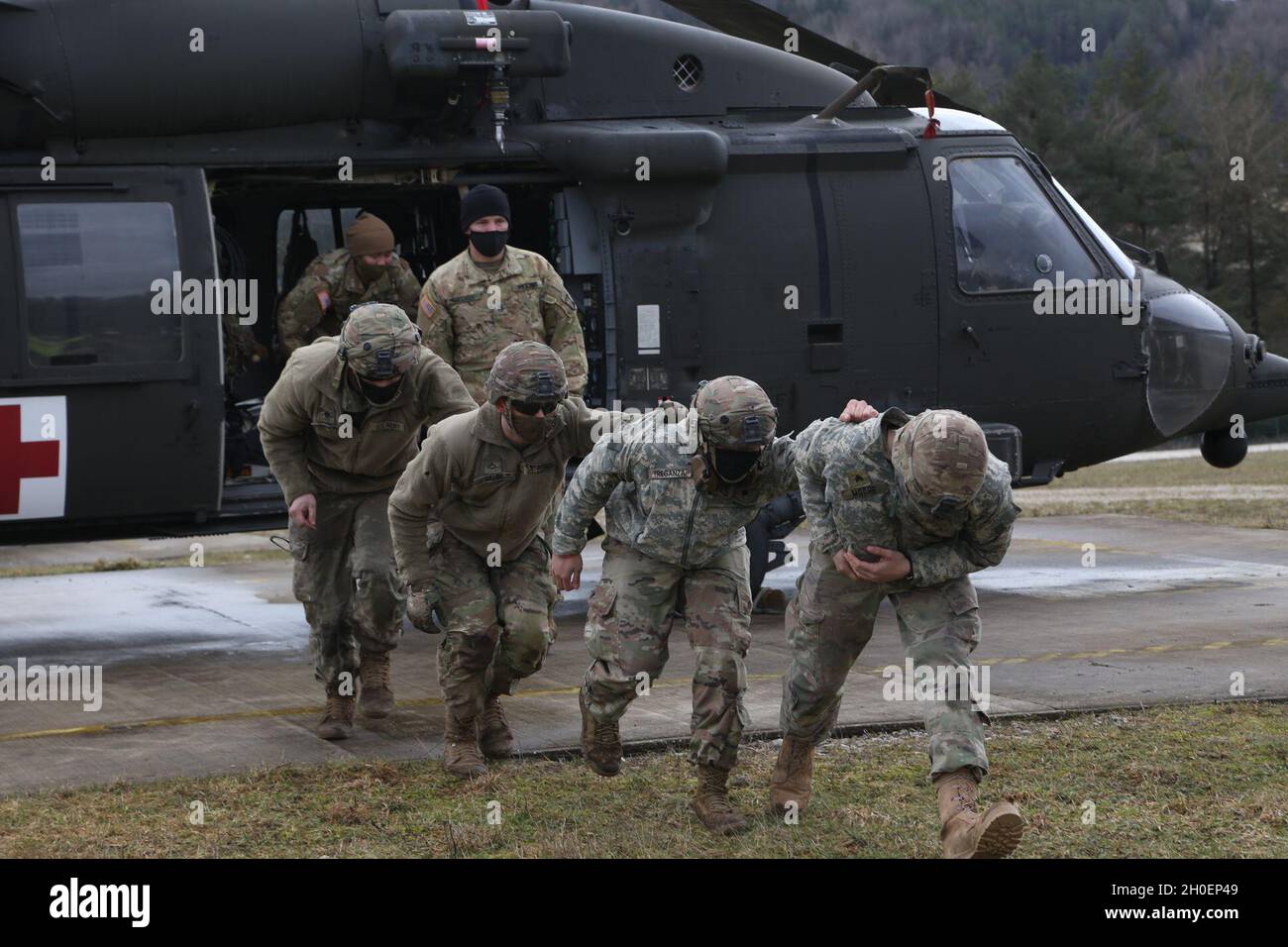U.S. Army Soldiers from 115th Brigade Support Battalion, 1st Squadron ...
