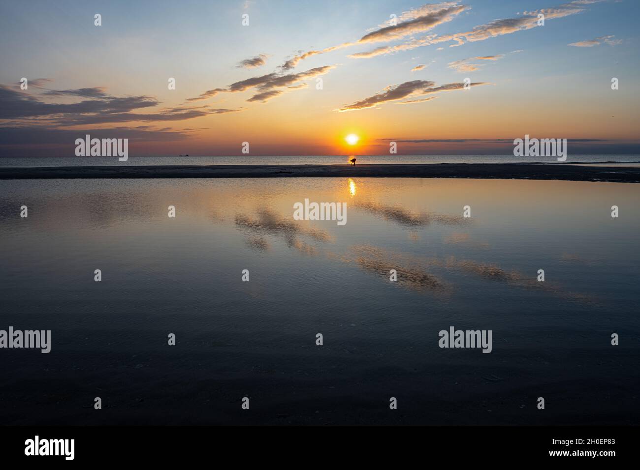 Beach promenade sunset mood hi-res stock photography and images - Alamy
