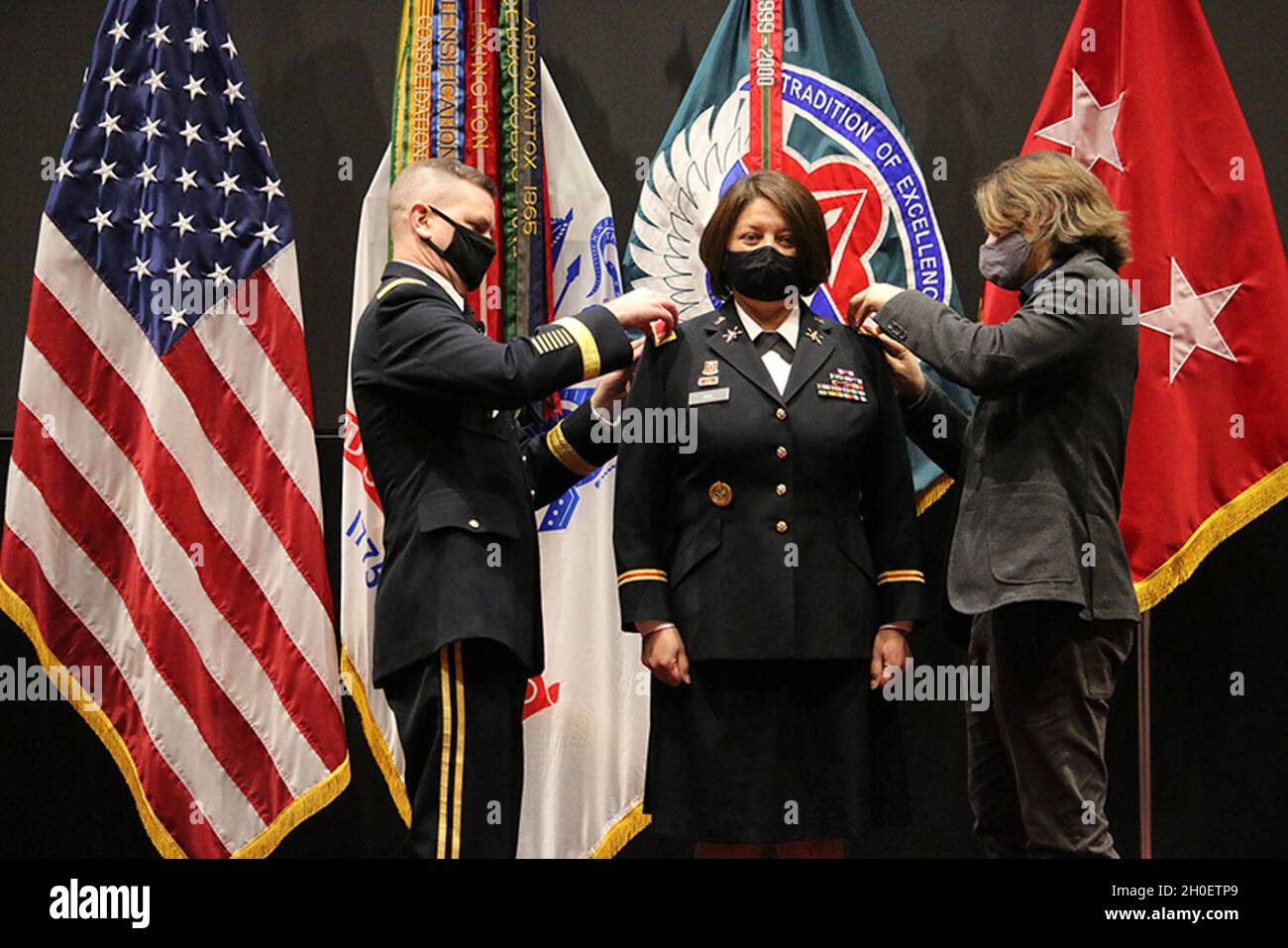 U.S. Army Aviation and Missile Command Commanding General Maj. Gen ...