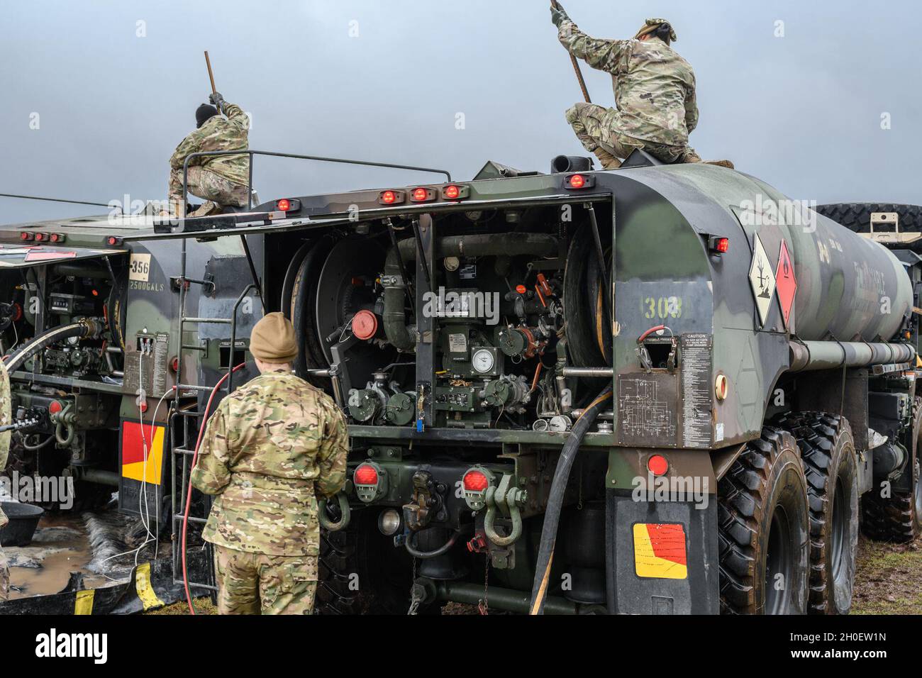 Fuel handlers, assigned to 12th Combat Aviation Brigade (12th CAB ...