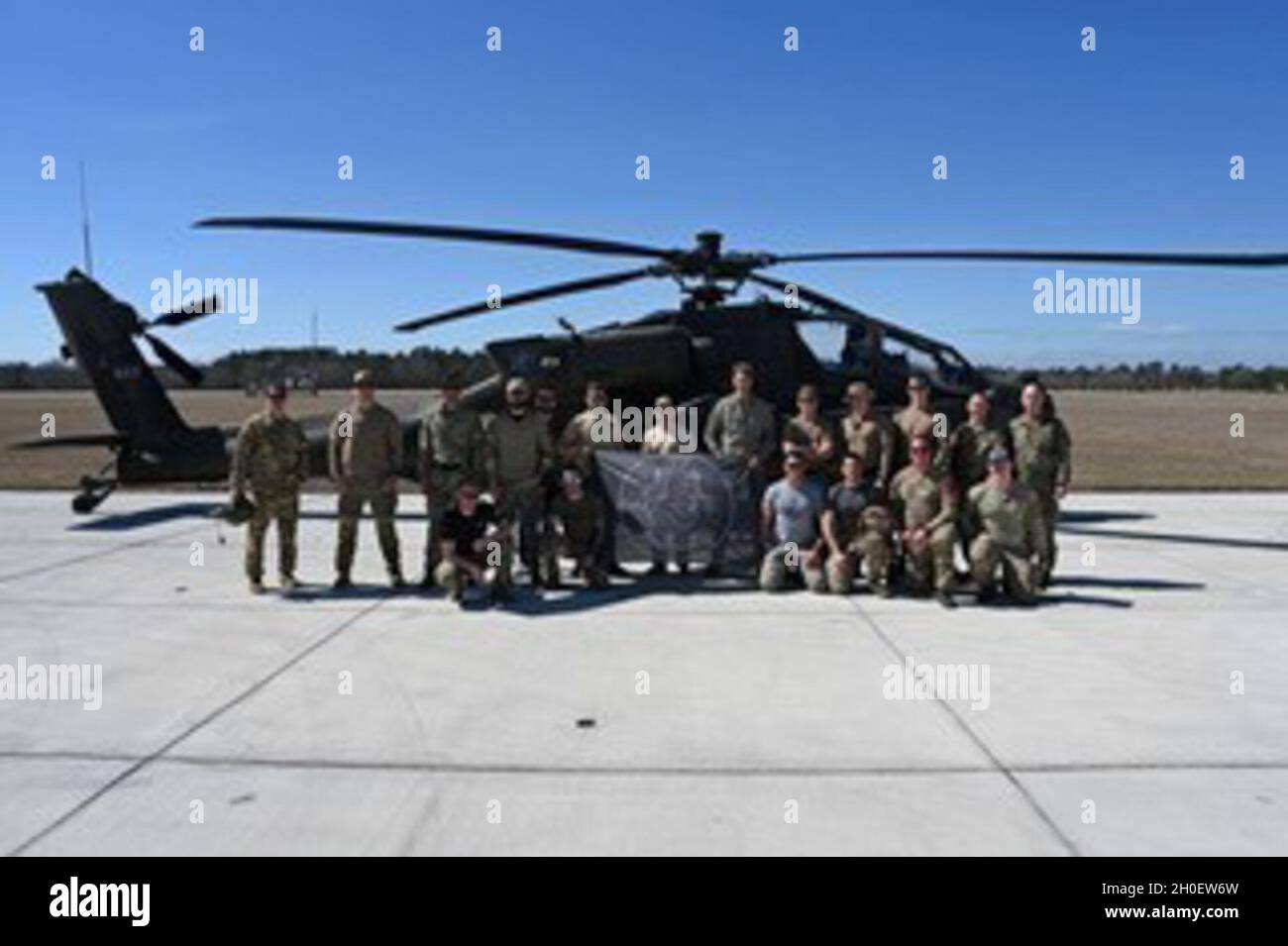 Soldiers from Charlie Company, 1st Battalion, 130th Aviation Regiment ...