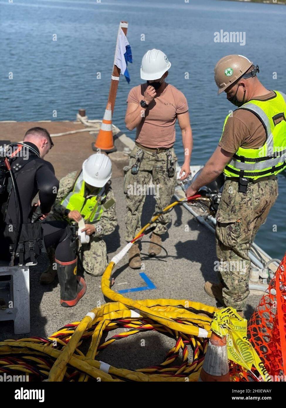 Seabee diver hi-res stock photography and images - Alamy