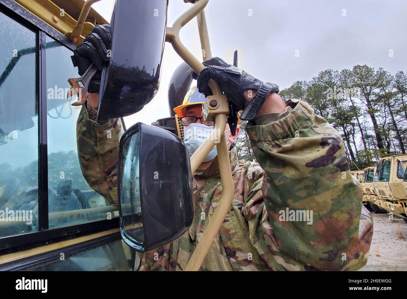 130th maneuver enhancement brigade hi-res stock photography and images ...