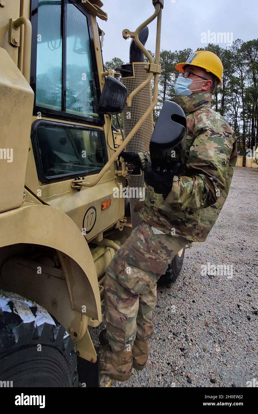 130th maneuver enhancement brigade hi-res stock photography and images ...
