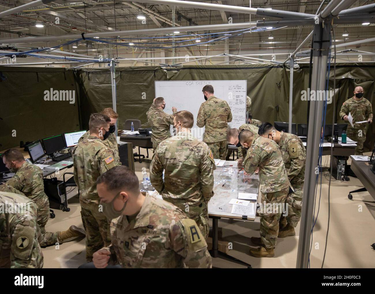 National Guard Soldiers assigned to 3-161 Infantry Dark Rifles, 81st ...