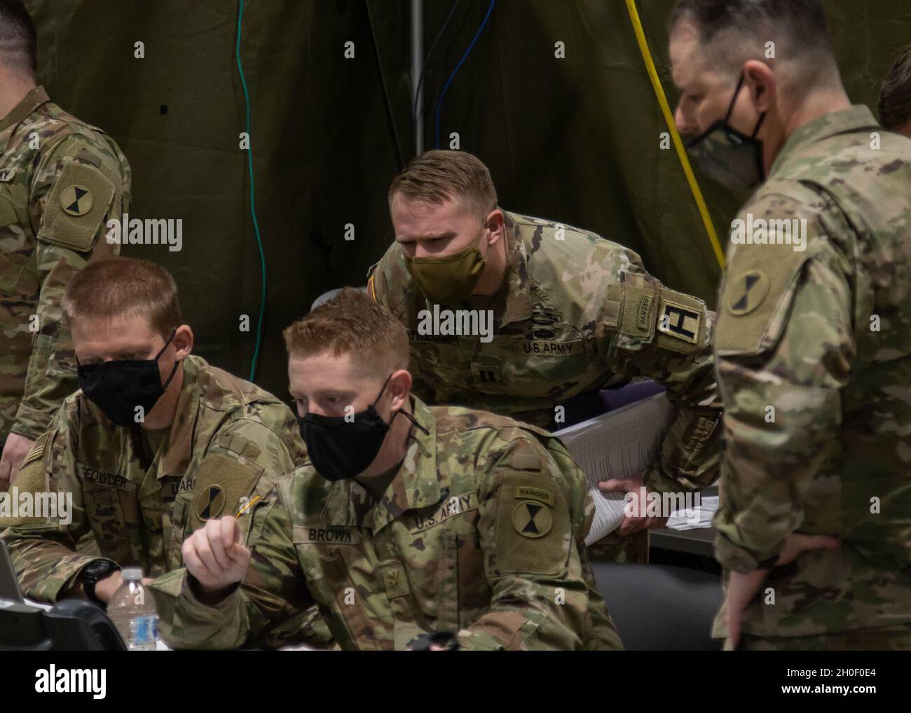 National Guard Soldiers assigned to 3-161 Infantry Dark Rifles, 81st ...