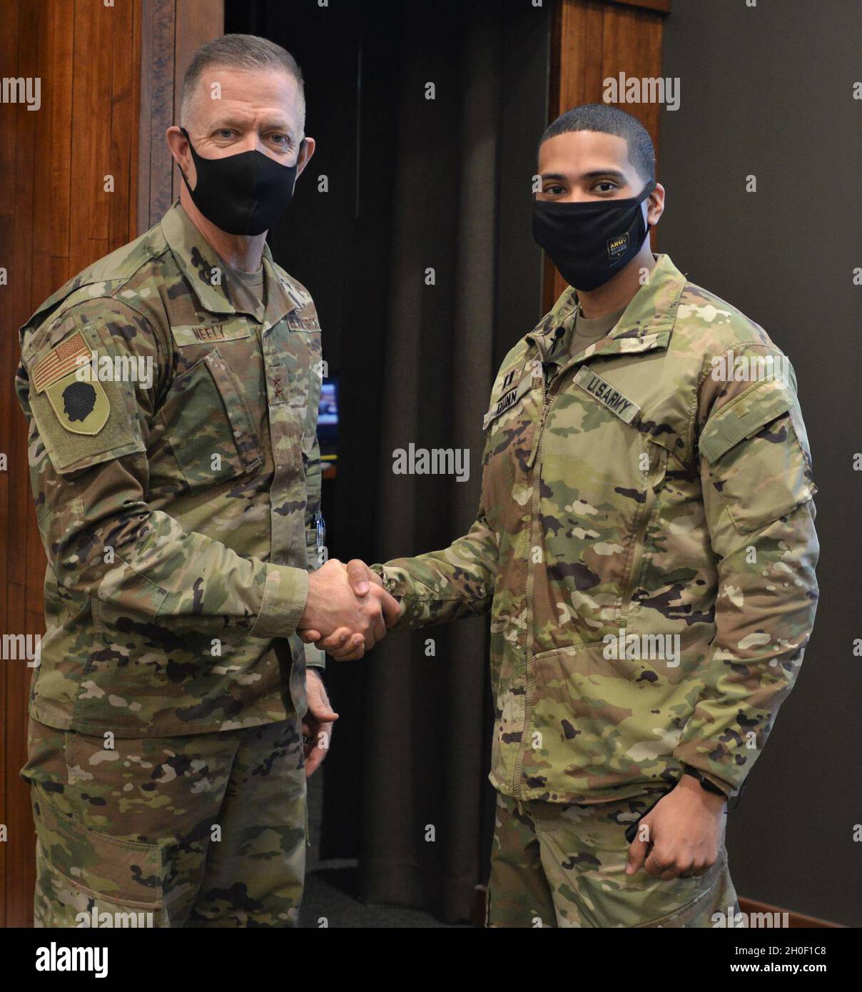 Illinois Army National Guard Capt. Marcus Dunn, the Master of ...