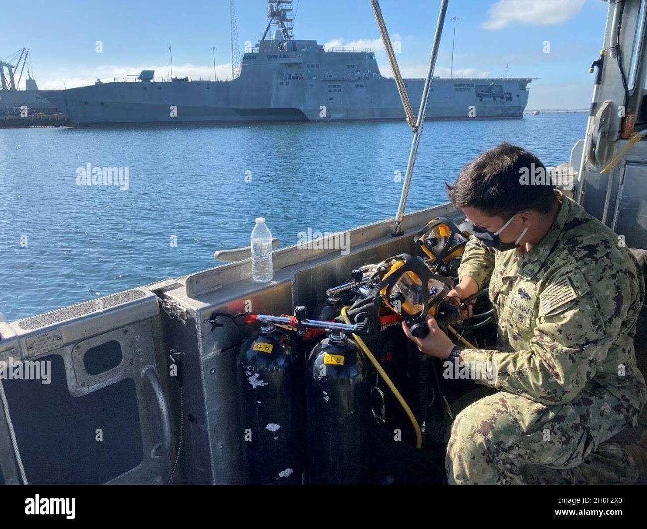 Steelworker 3rd Class Andrew Cuellar, assigned to Underwater ...