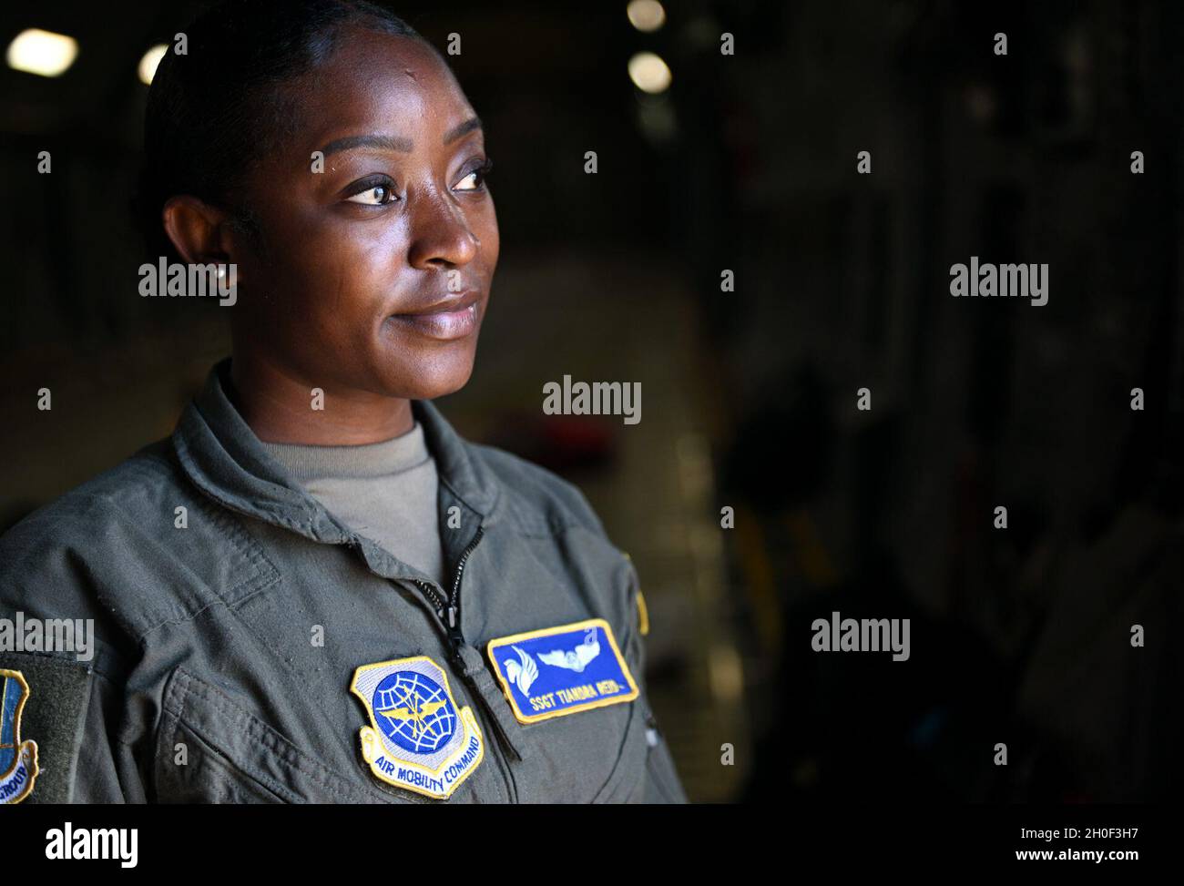 U.S. Air Force Staff Sgt. Tiandra Reid, 60th Aeromedical Evacuation ...