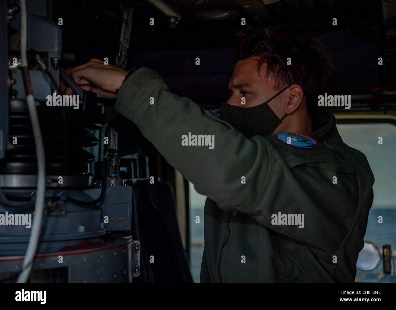 PACIFIC OCEAN (Feb. 20, 2021) U.S. Navy Naval Air Crewman (Helicopter ...