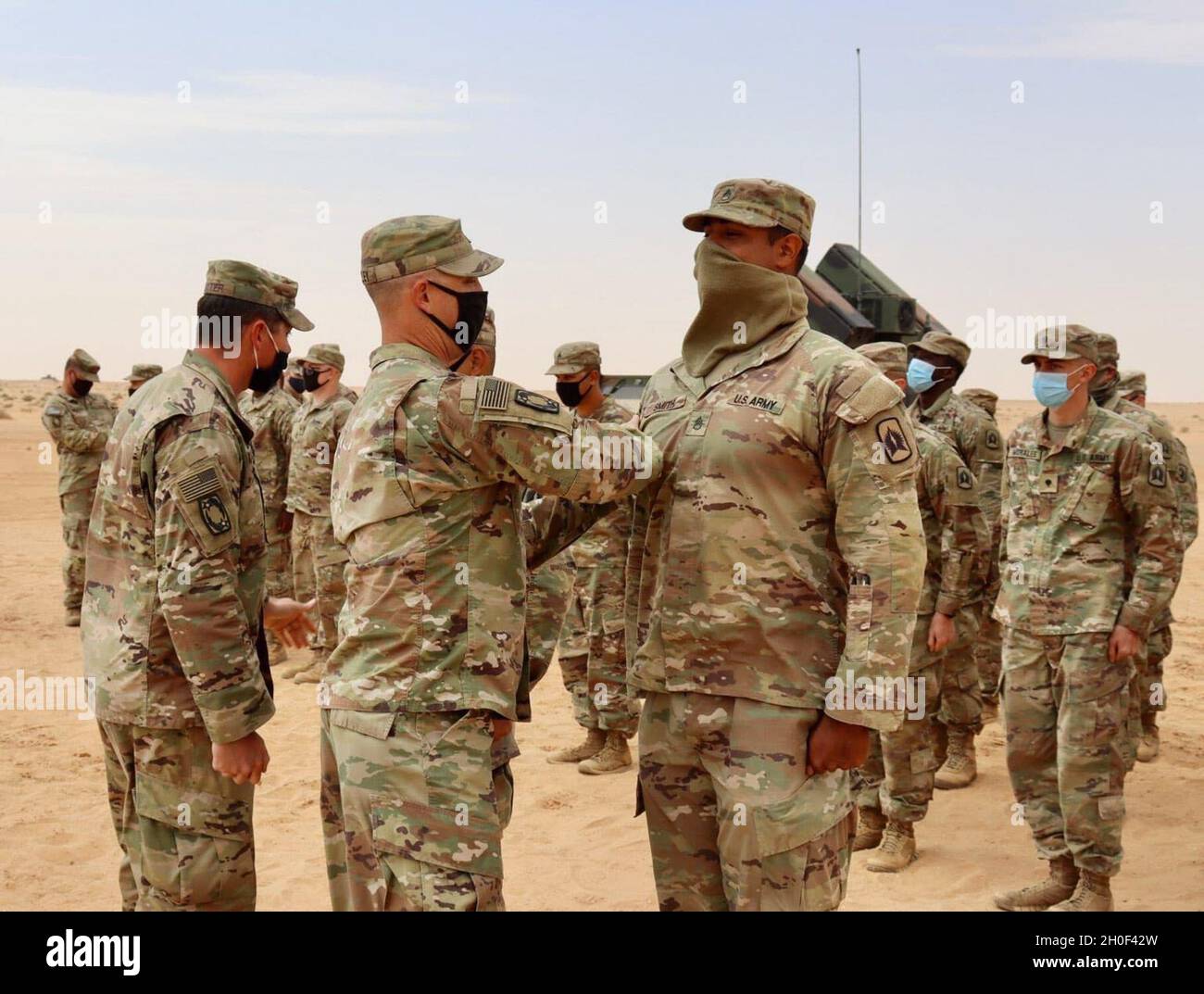 3 265th air defense artillery battalion hi-res stock photography and ...