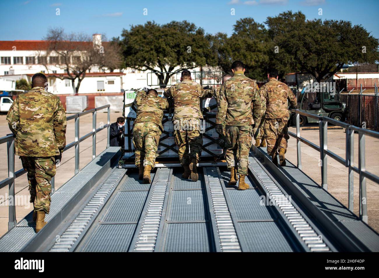 449th aviation support battalion hi-res stock photography and images ...