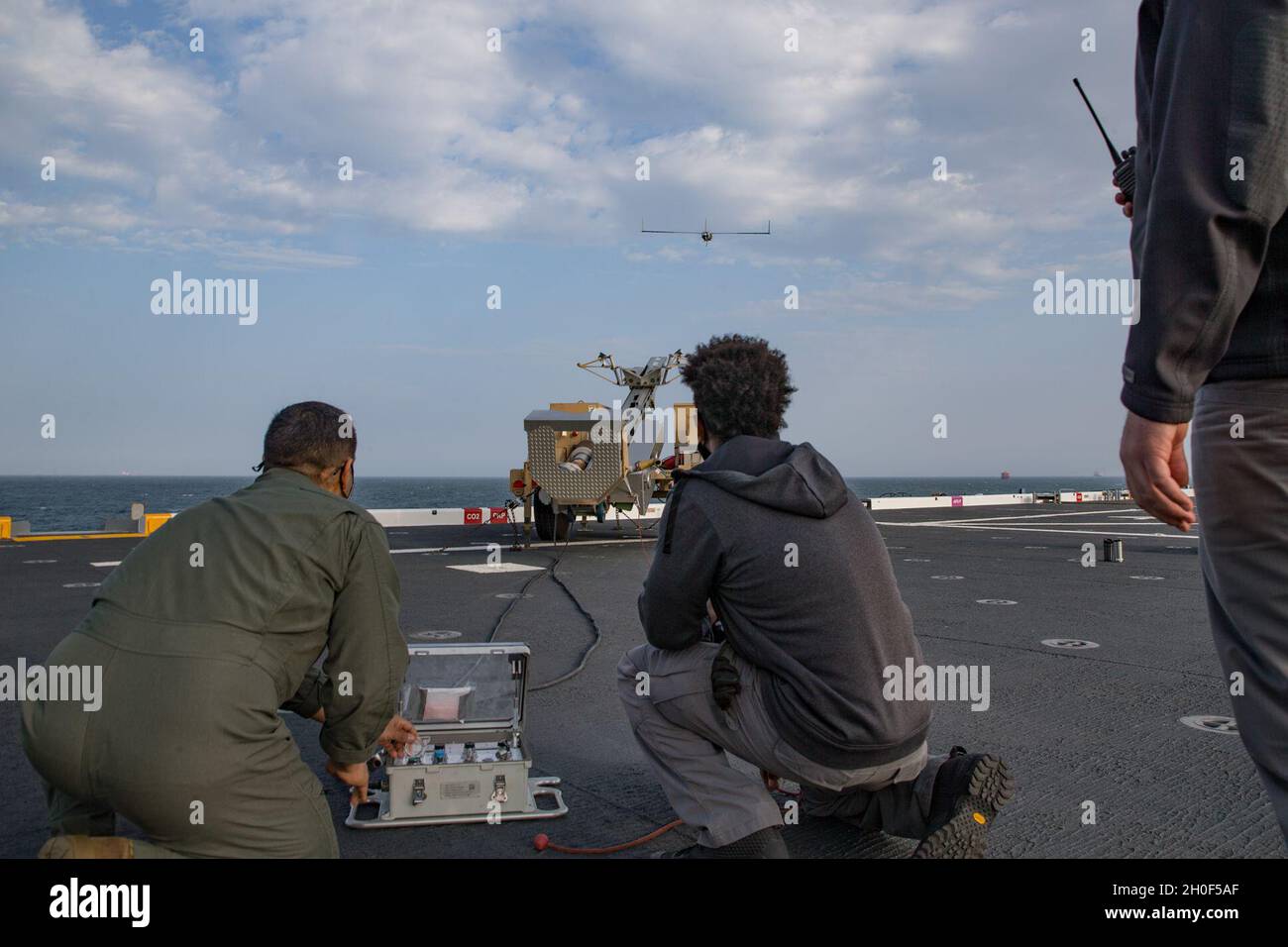 U.S. Marine Corps Master Sgt. Miguel Gomez with Marine Medium Tiltrotor ...