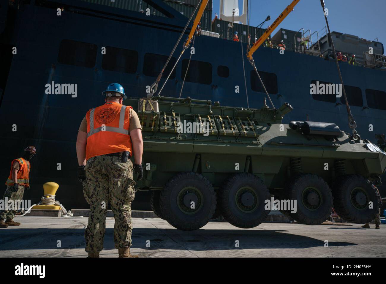 U.S. Marines with Combat Logistics Regiment 3 (CLR-3), 3d Marine ...