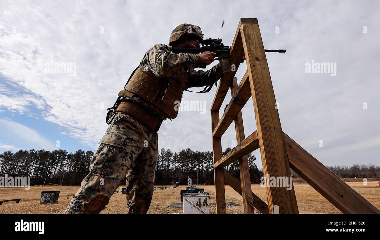 Marines with Weapons Training Battalion conduct the Annual Rifle ...