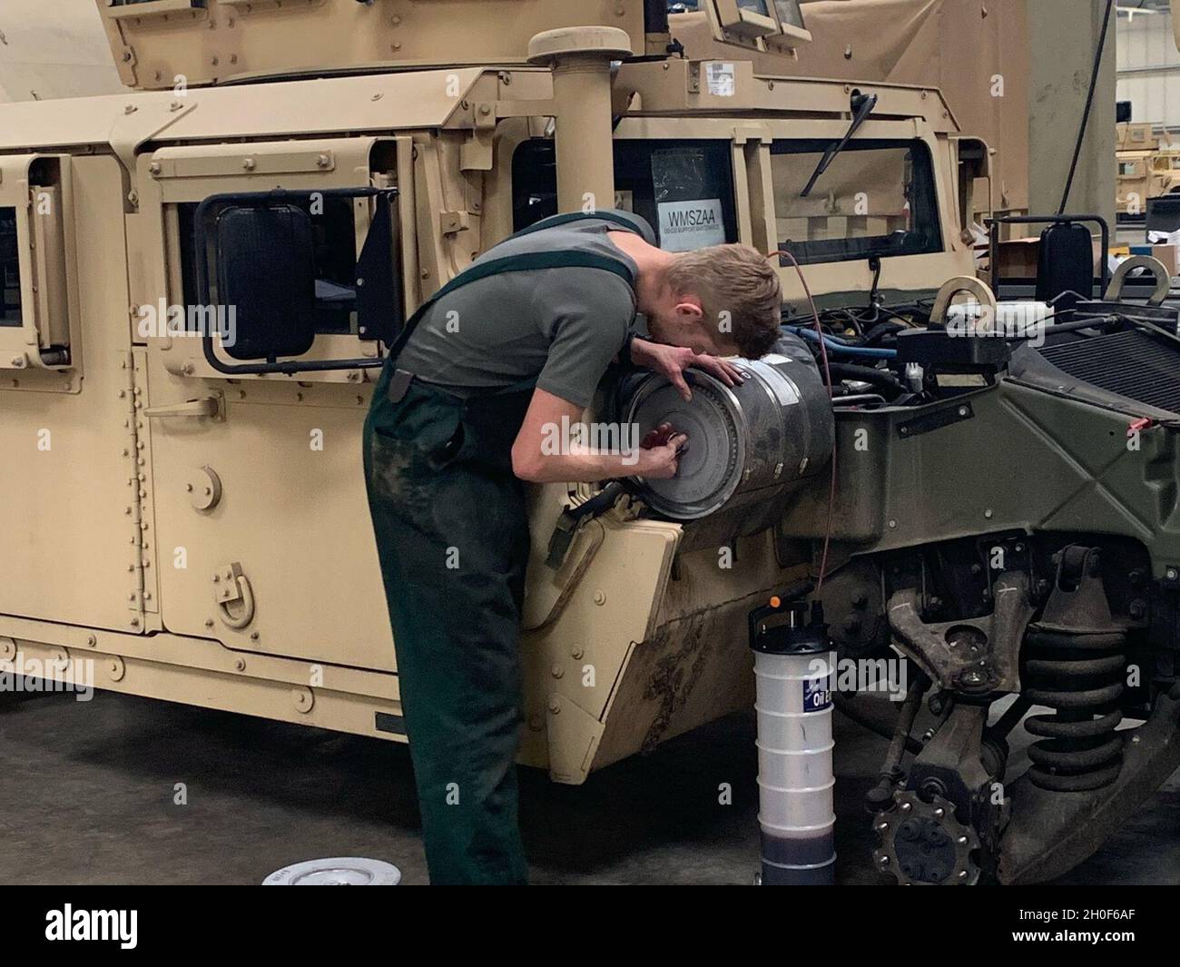 A Dutch soldier mechanic from the 112th Maintenance Platoon, 11th Air ...
