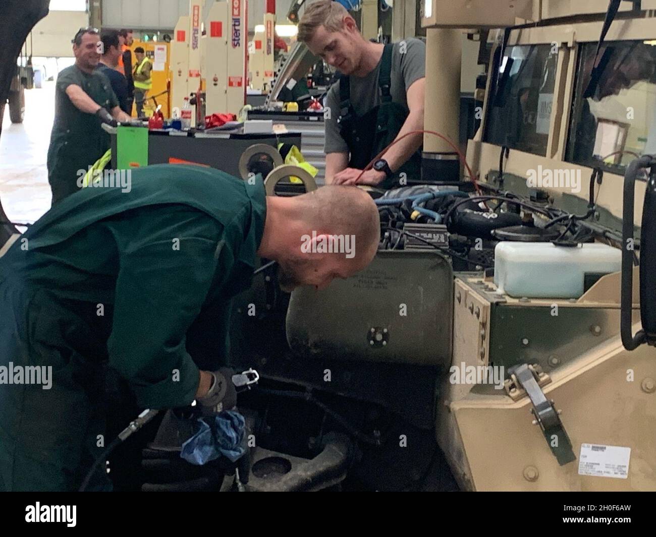 More than two dozen Dutch army mechanics from the 112th Maintenance ...