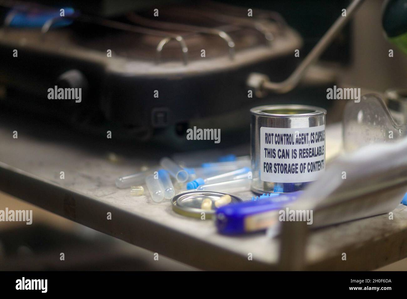 A U.S. Marine with Field Training Company, Weapons and Field Training ...