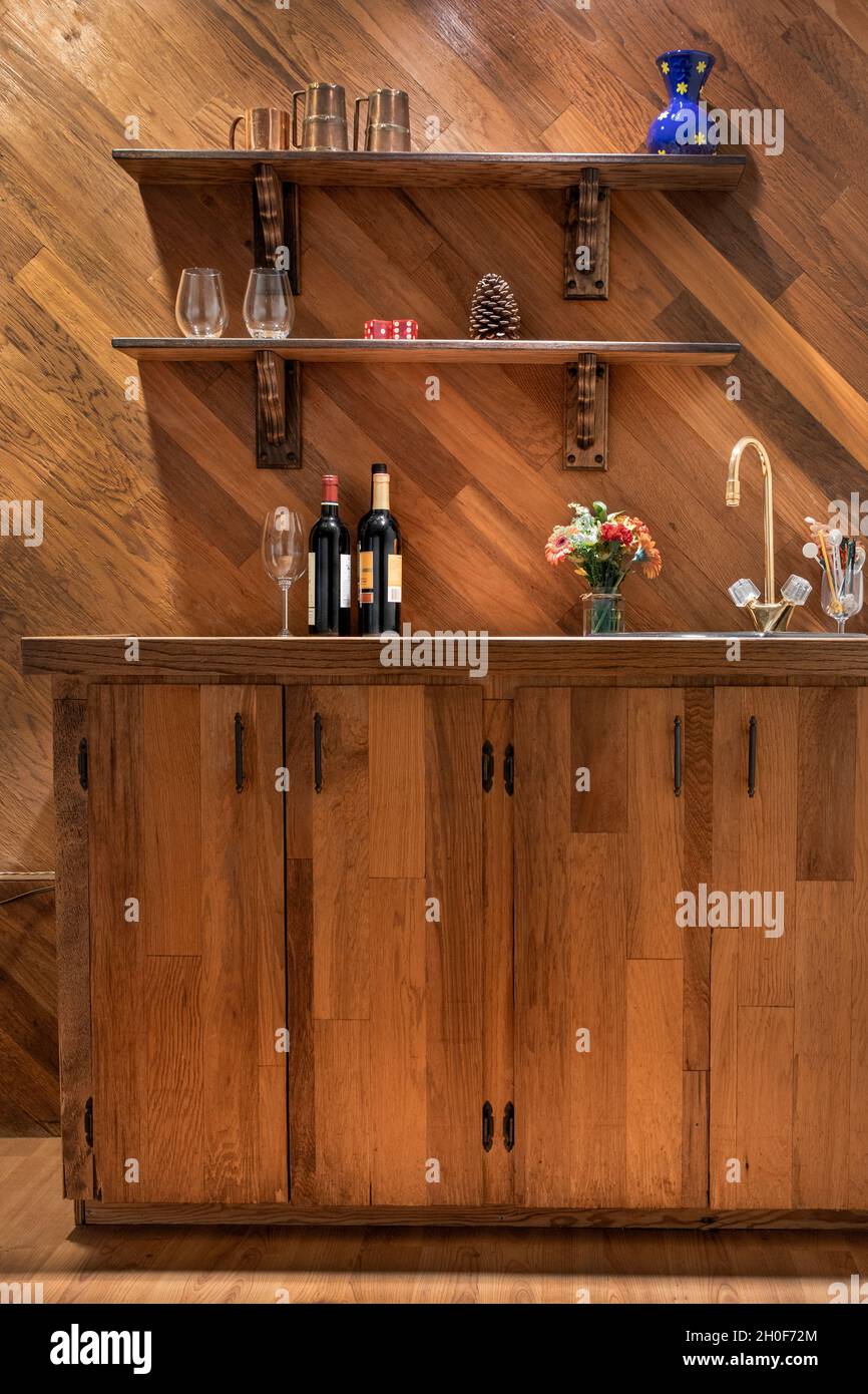 Home bar wet bar hi-res stock photography and images - Alamy