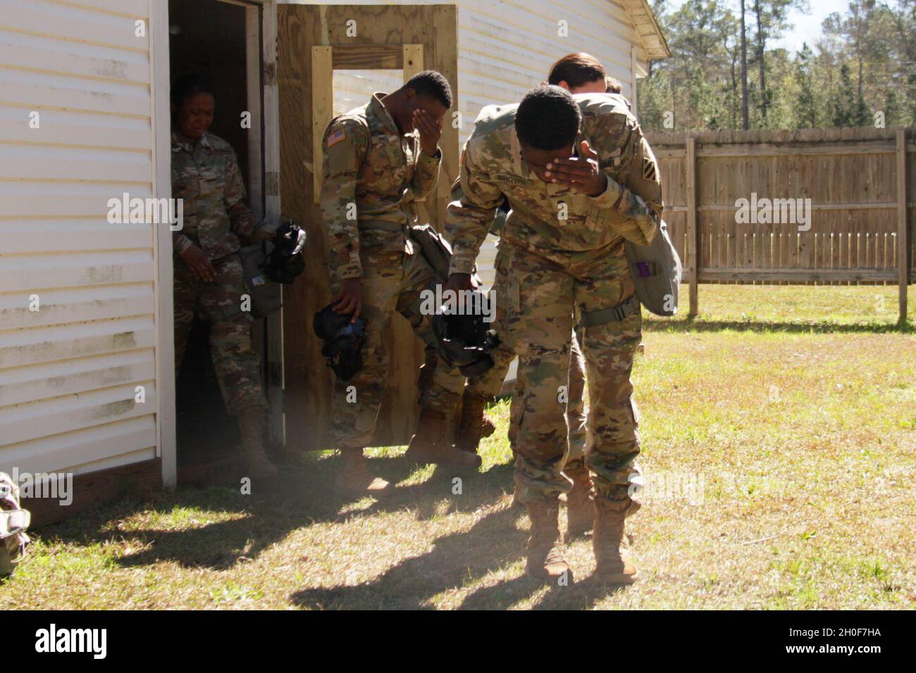 Soldiers assigned to the 274th Movement Control Team, Special Troops ...