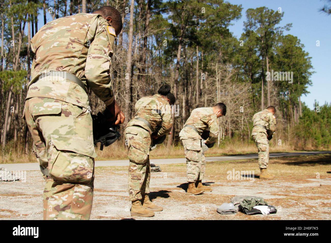 Soldiers assigned to the 274th Movement Control Team, Special Troops ...