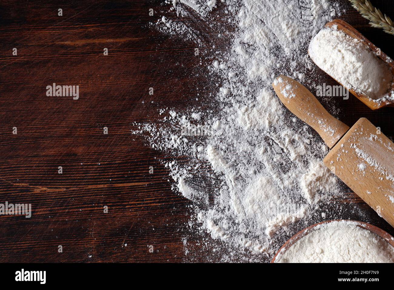 flour food background for baking bread pizza pasta Stock Photo - Alamy