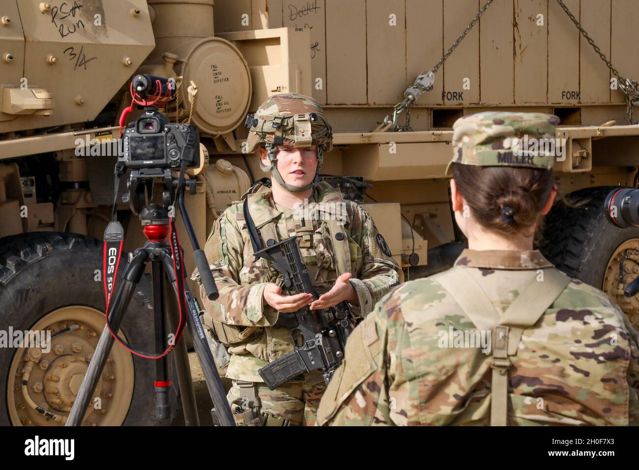 U.S. Army 1st Lieutenant Alexis Carney, Military Police assigned to the ...